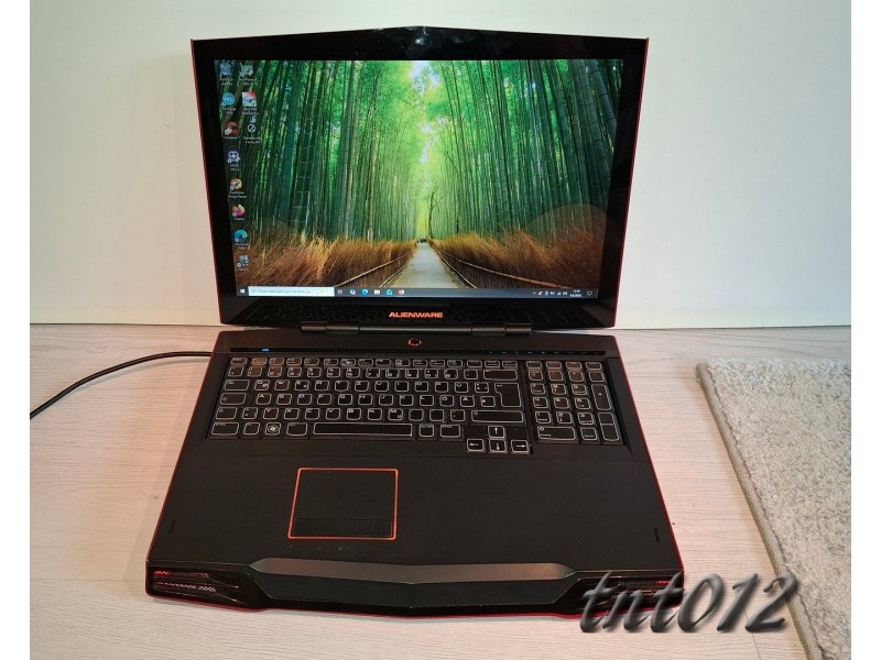 == ALIENWARE P01E= Quad Q9000= 750Gb= 4Gb= 17,3 LED ==