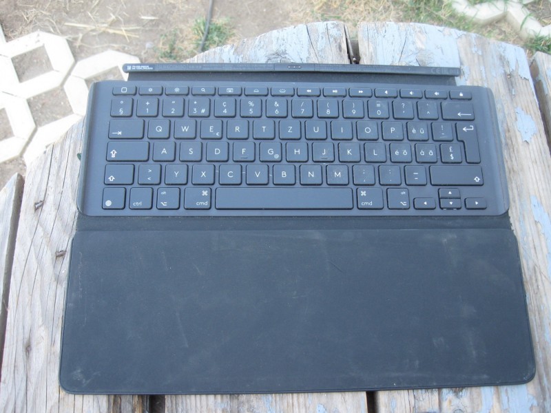 LOGITECH tastatura za tablet-citaj opis