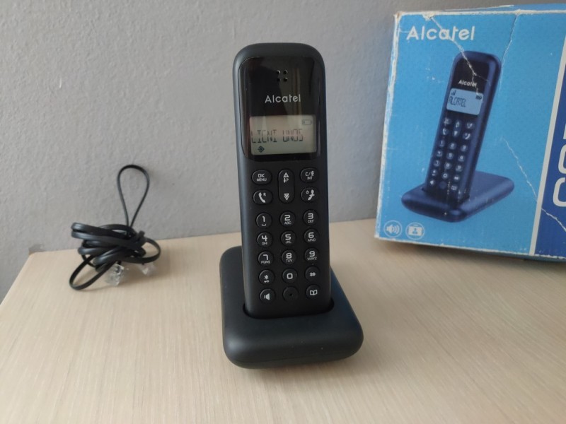 Prelep Alcatel bezicni telefon u kutiji,kao nov.