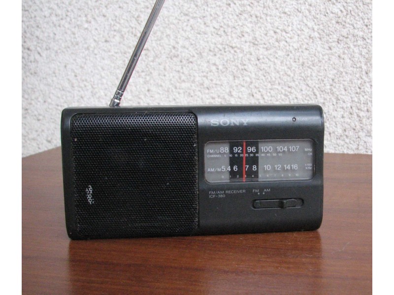 = Sony radio ICF-380 - - Odličan! 15 x 8cm