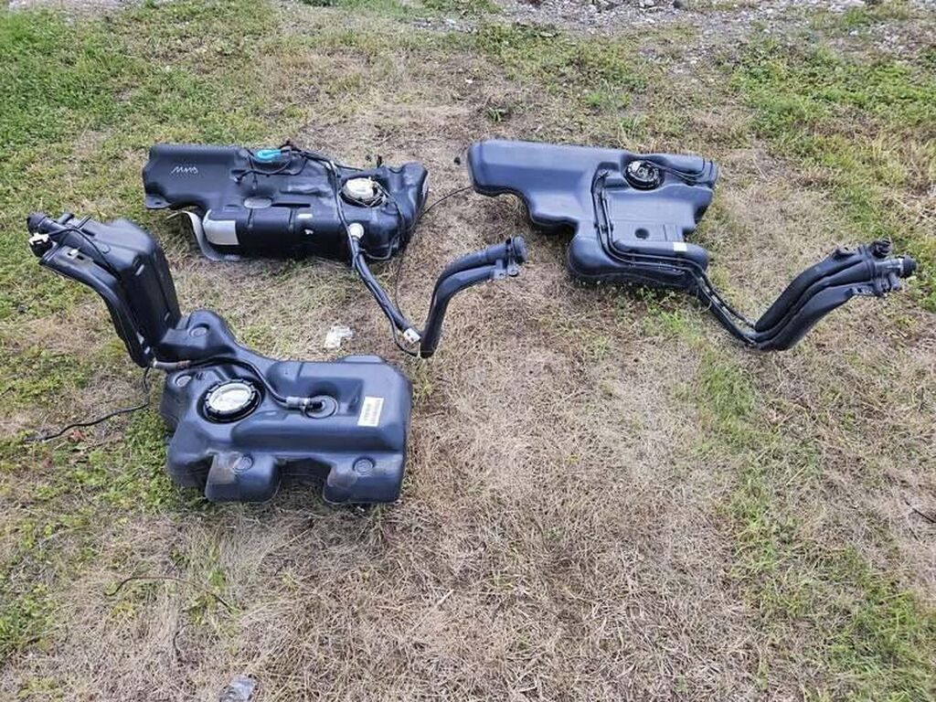REZERVOAR PUMPA GORIVA ZA CITROEN C4, C8, XSARA PICASSO OD 2000. DO