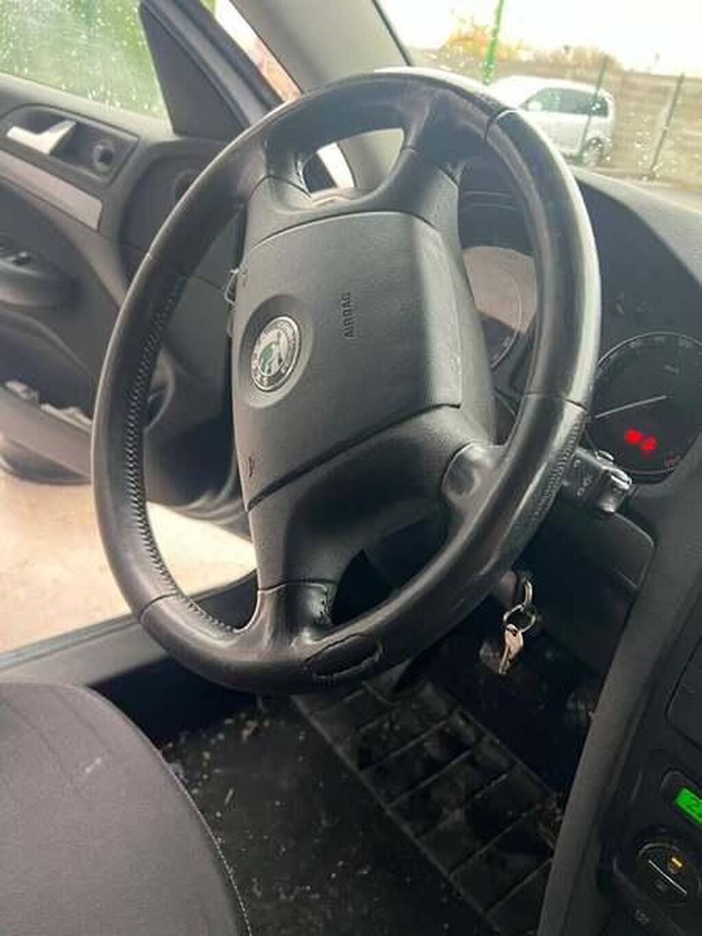 LETVA VOLANA ZA ŠKODA OCTAVIA OD 2004. DO 2013. GOD. | Letva volana