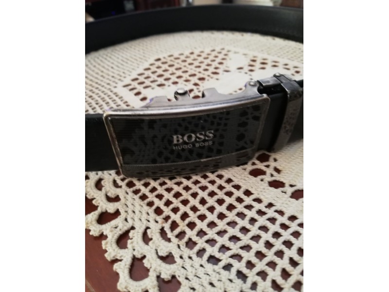 HUGO BOSS muski kais