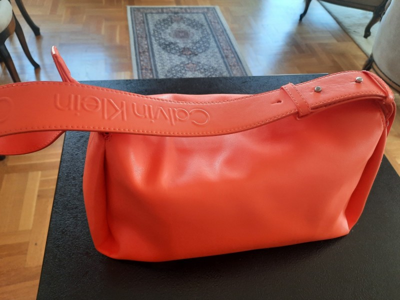Calvin Klein, original,narandzasta torba,nova