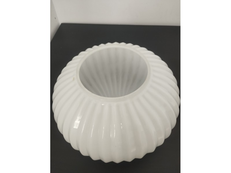 Retro staklena SIRMA KUGLA za lustere , lampe