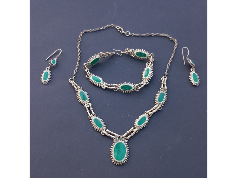 Prelepi vintage set ogrlica minđuše narukvica