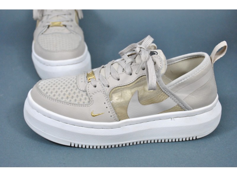 ORIGINAL NIKE COURT VISION-br.38