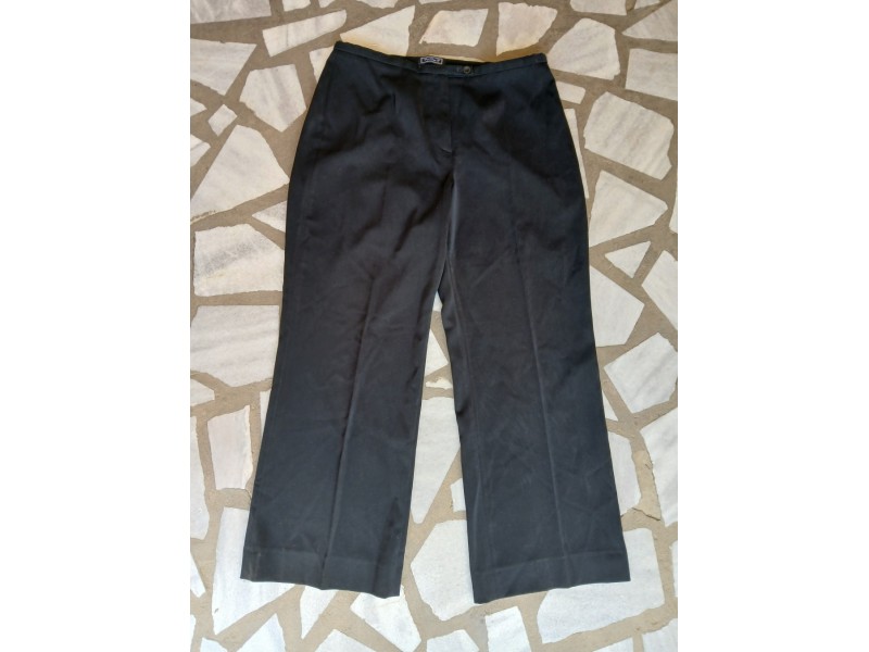 Ženske pantalone PriMeu R, crne