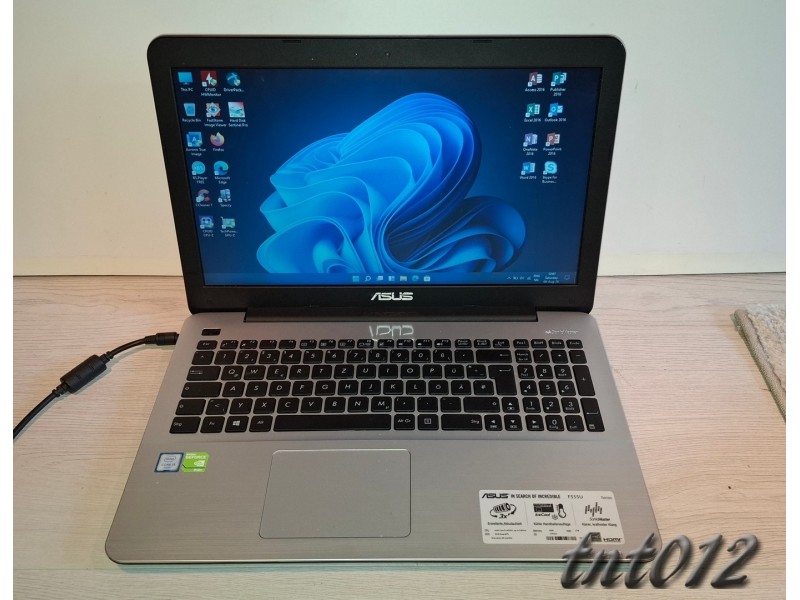 == ASUS F555U = i5-6200U = 500Gb = 4Gb = 15,6 LED ==