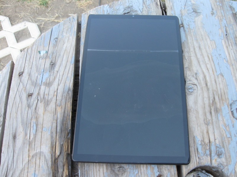 LENOVO tablet za delove