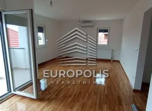 Prodaja Lokal - Beograd, Surčin Centar