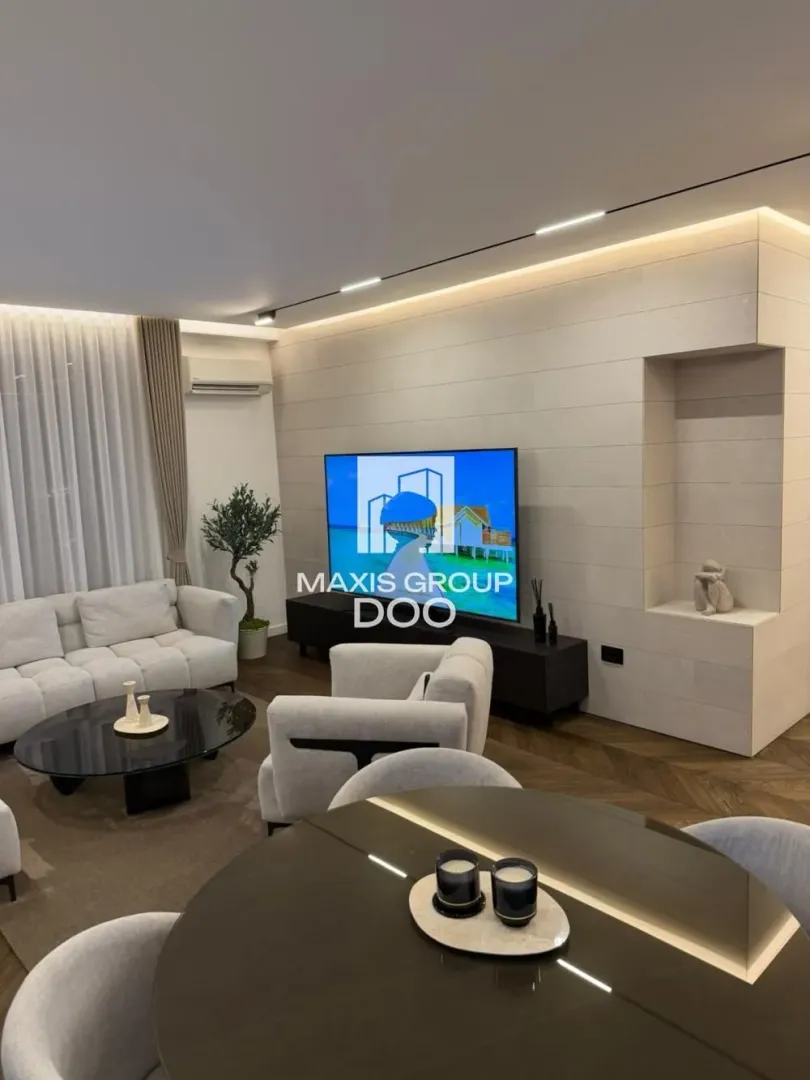 Prodaja, trosoban stan, 82m², Savski Venac, Beograd