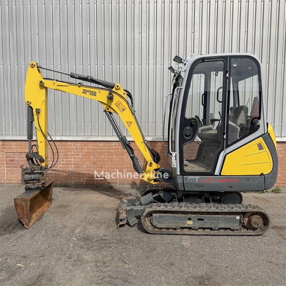 Prodaje se Wacker Neuson ET20 mini bager na aukciji