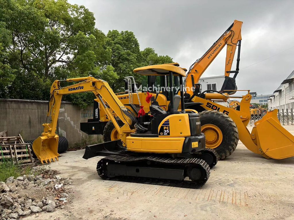Komatsu PC35MR-2 bager guseničar