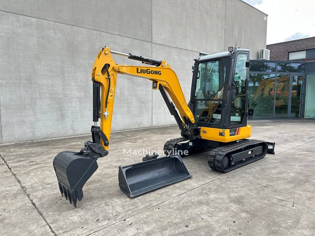 Prodaje se LiuGong 9027 FZTS mini bager na aukciji