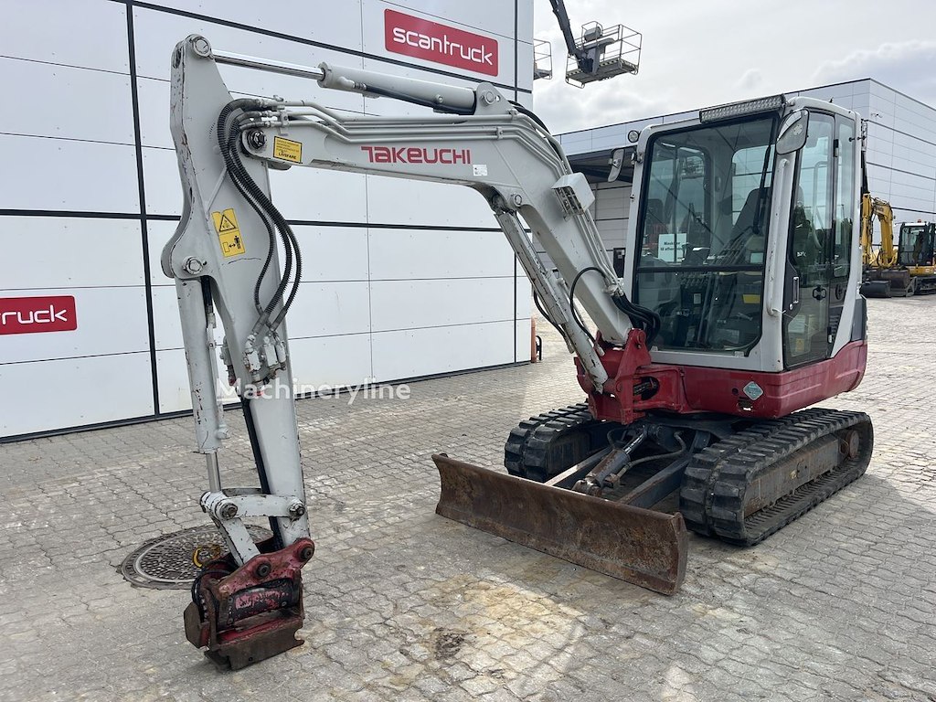 Takeuchi TB235-2 mini bager