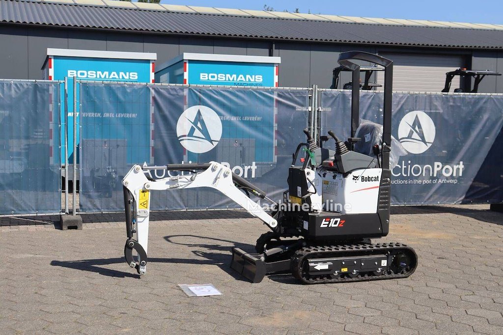Prodaje se Bobcat E10Z mini bager na aukciji