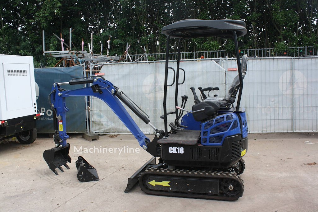 Prodaje se Crawler CK18 mini bager na aukciji