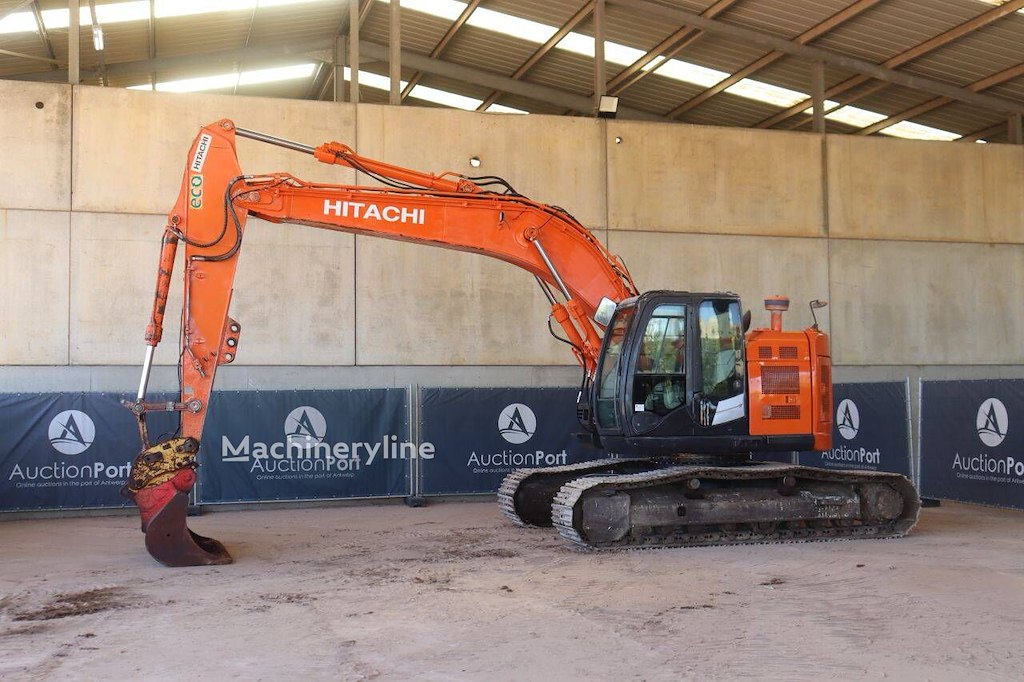 Prodaje se Hitachi ZAXIS 225USLC-5B bager guseničar na aukciji