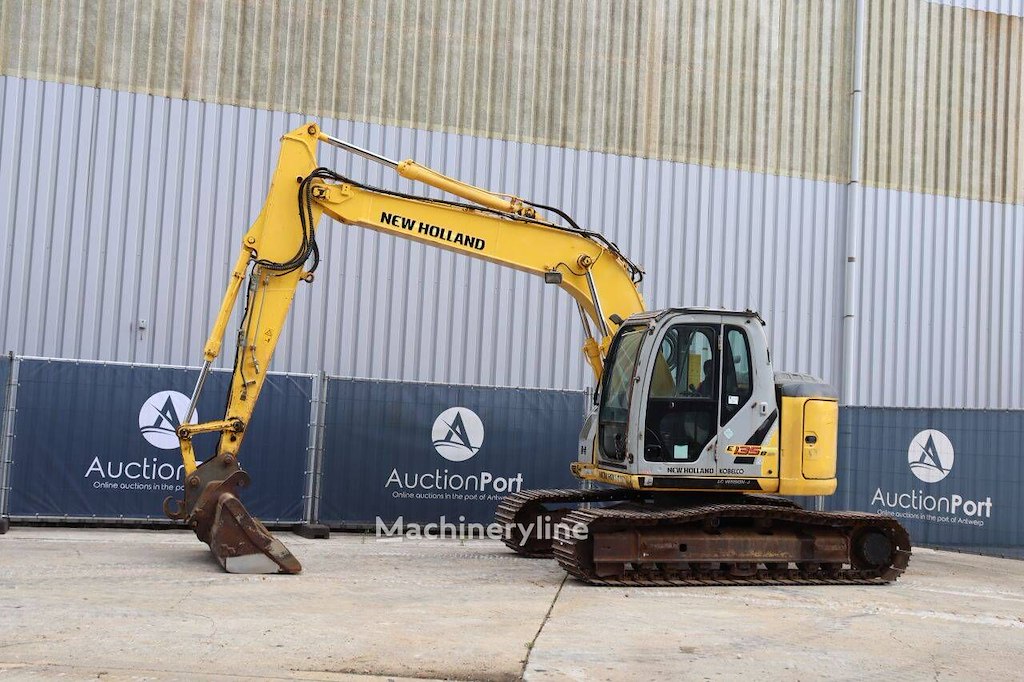Prodaje se New Holland Kobelco E135BSR-2 bager guseničar na aukciji