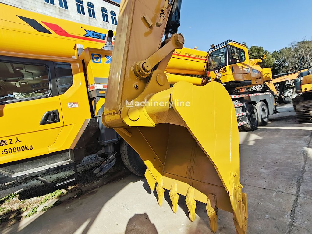 Caterpillar 320DL bager guseničar