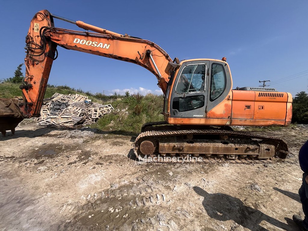 Doosan DH255 bager guseničar