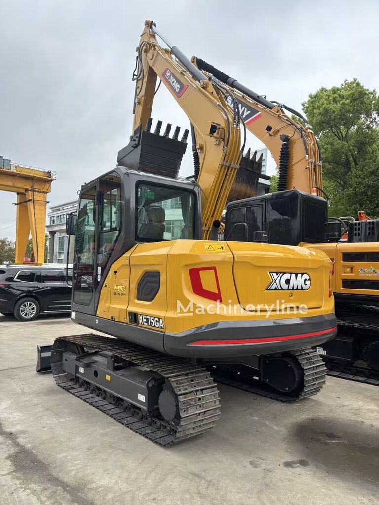 Novi XCMG XE75GA bager guseničar