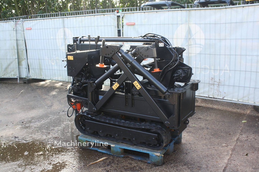 Prodaje se Heering CC-154HR mini kran na aukciji