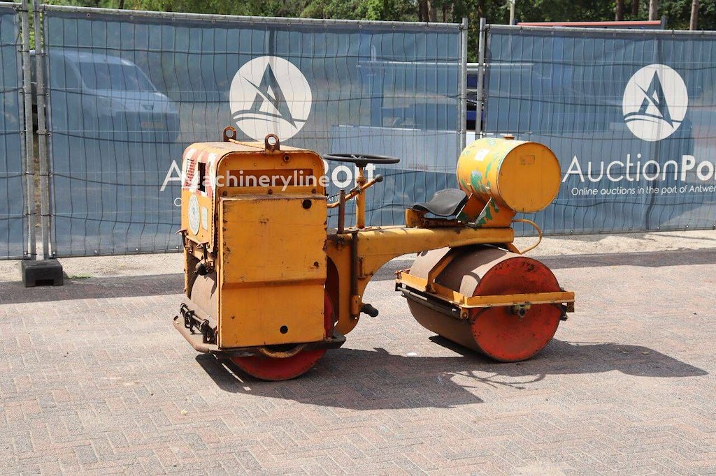 Prodaje se Wilhelm 75/85 valjak za asfalt na aukciji