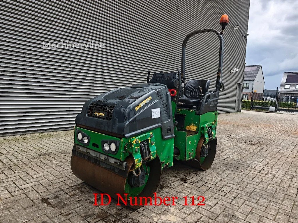 BOMAG BW 90 AD-5 valjak za asfalt