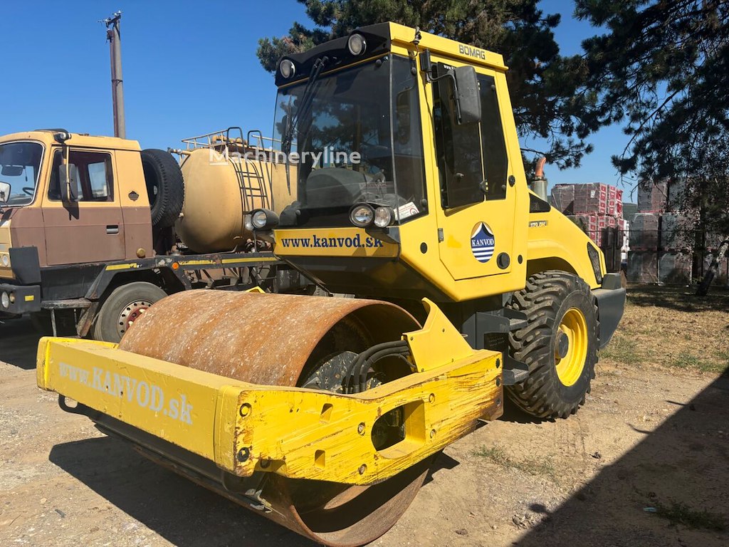Prodaje se BOMAG BW 179 DH-4 kompaktor s jednim valjkom na aukciji