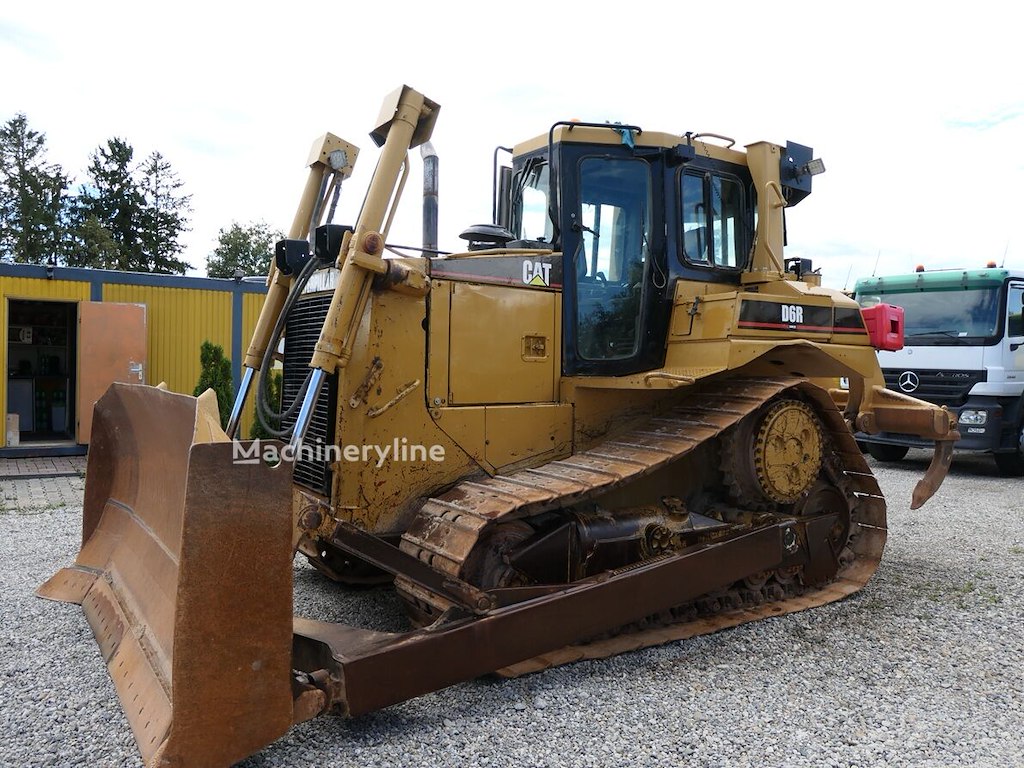 Caterpillar D 6 R buldožer