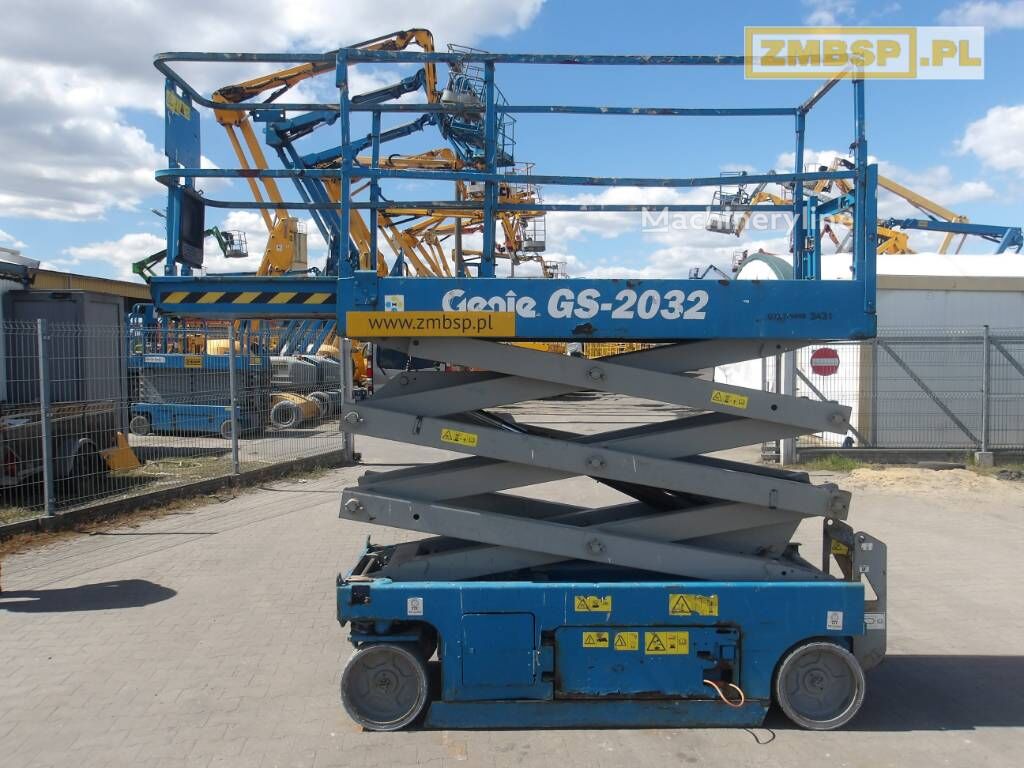 Genie GS 2032 makazasta platforma