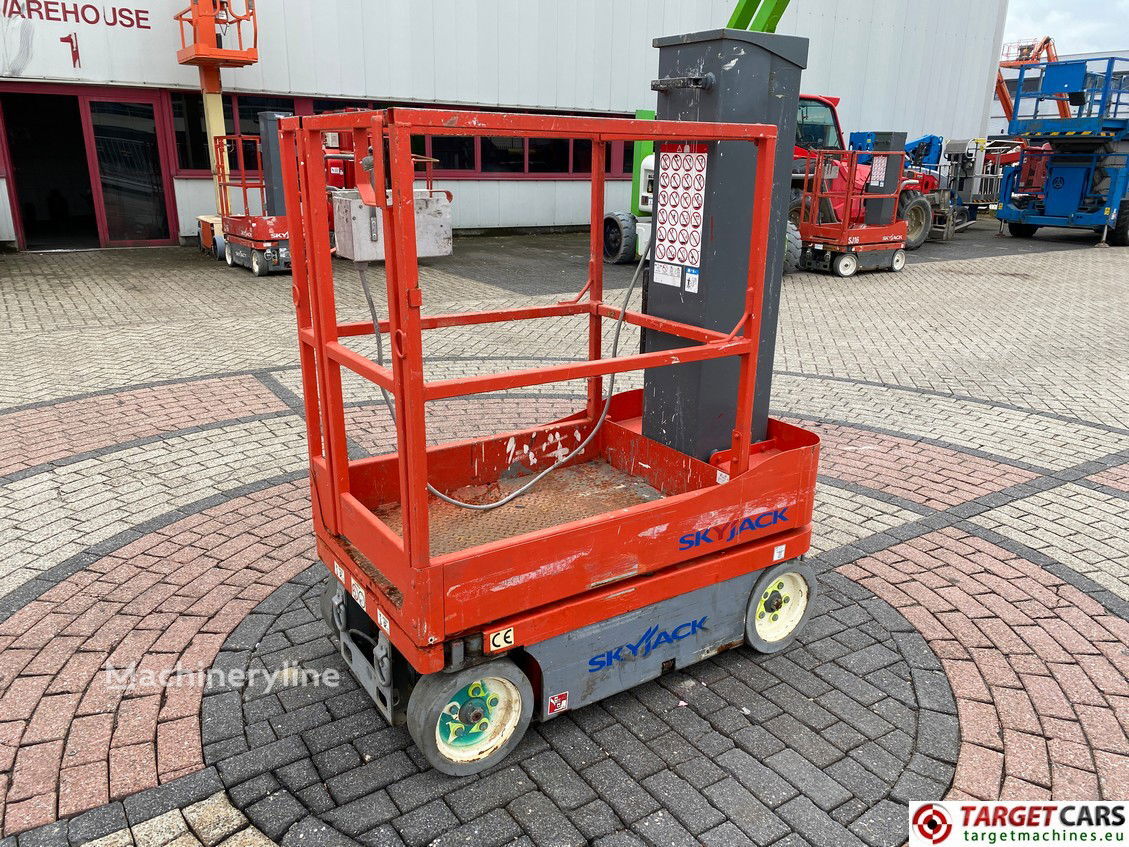 Skyjack SJ16 jarbolna penjajuća platforma