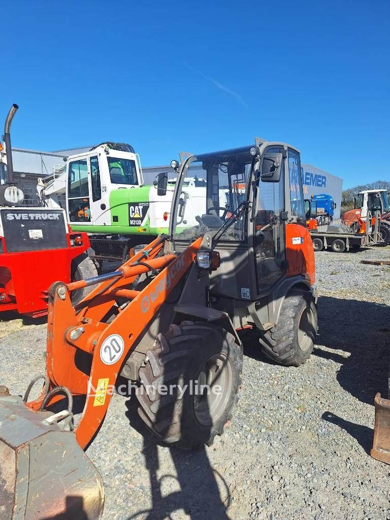 Atlas AR 40 prednji utovarivač