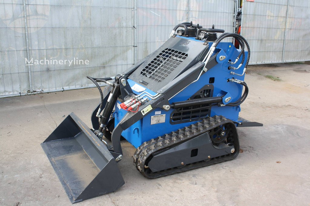Prodaje se ZJ-380 mini utovarivač guseničar na aukciji