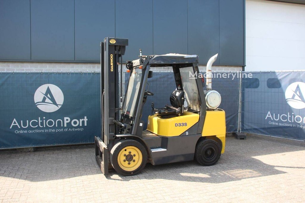 Prodaje se Doosan D33S-3 dizel viljuškar na aukciji