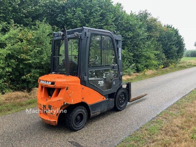 Doosan D25 dizel viljuškar