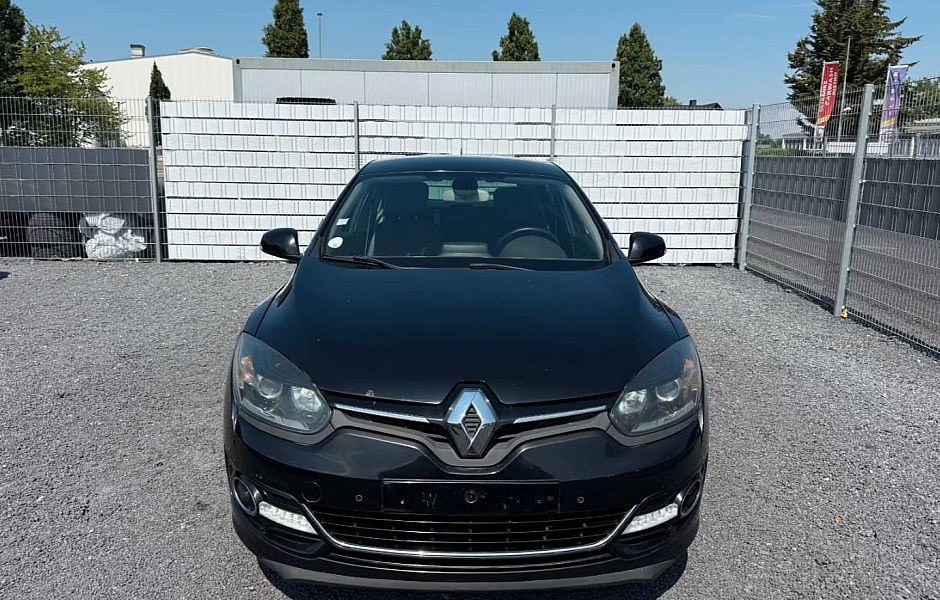 Renault Megane Lim. 1.5 DCI EDC Bose LED Navi