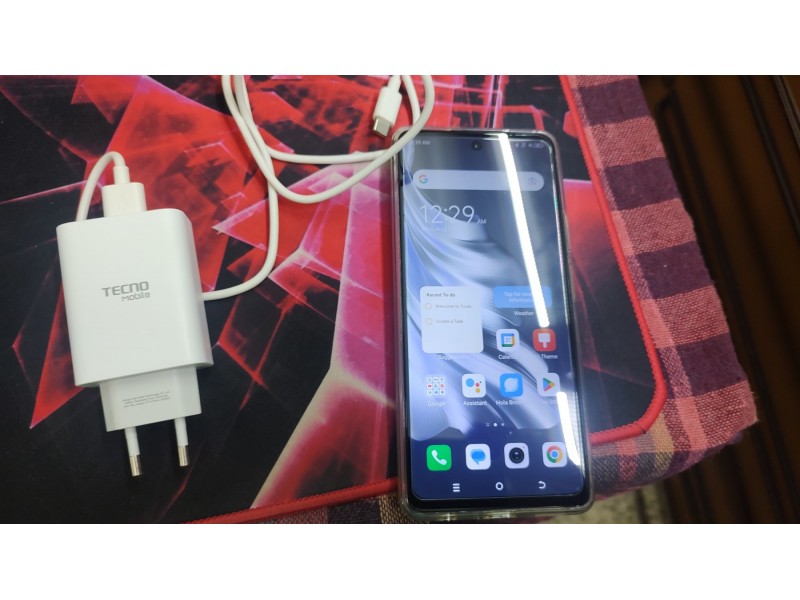 Tecno spark 20 pro 12gb+256 gb ocuvan