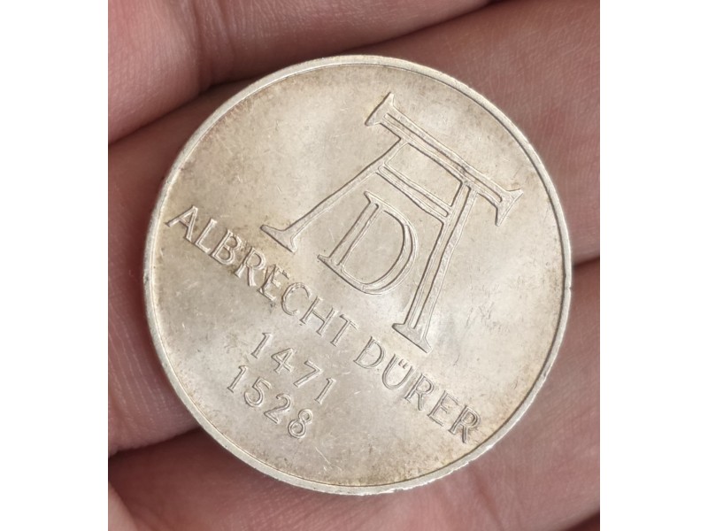PRELEPI NEMACKI SREBRNJAK OD 11 GRAMA SREBRA