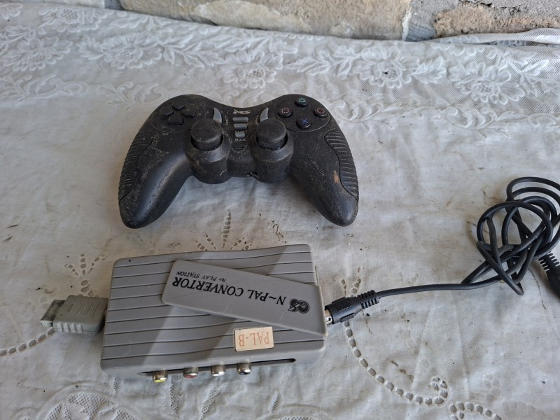 Kontrolor+neki aparat^^^