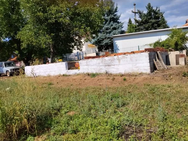 ПЛАЦ 11,57 АРИ, 2 КМ ОД ЦЕНТРА НИШКЕ БАЊЕ,
