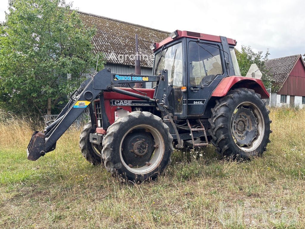 Prodaje se Case IH INTERNAT 844 AXL traktor točkaš na aukciji