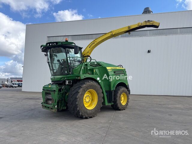 Prodaje se John Deere 8300 krmni kombajn na aukciji