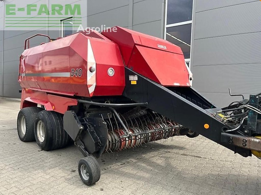 Case IH 540 balirka za četvrtaste bale