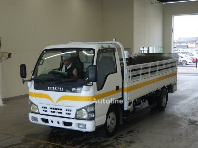 Isuzu ELF kamion s ravnom platformom