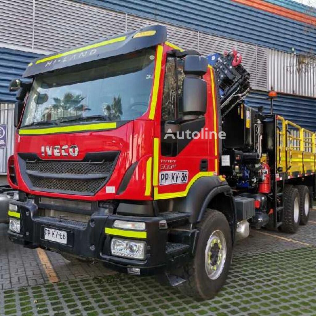 IVECO TRAKK 380 GRU PM 38 kamion s ravnom platformom