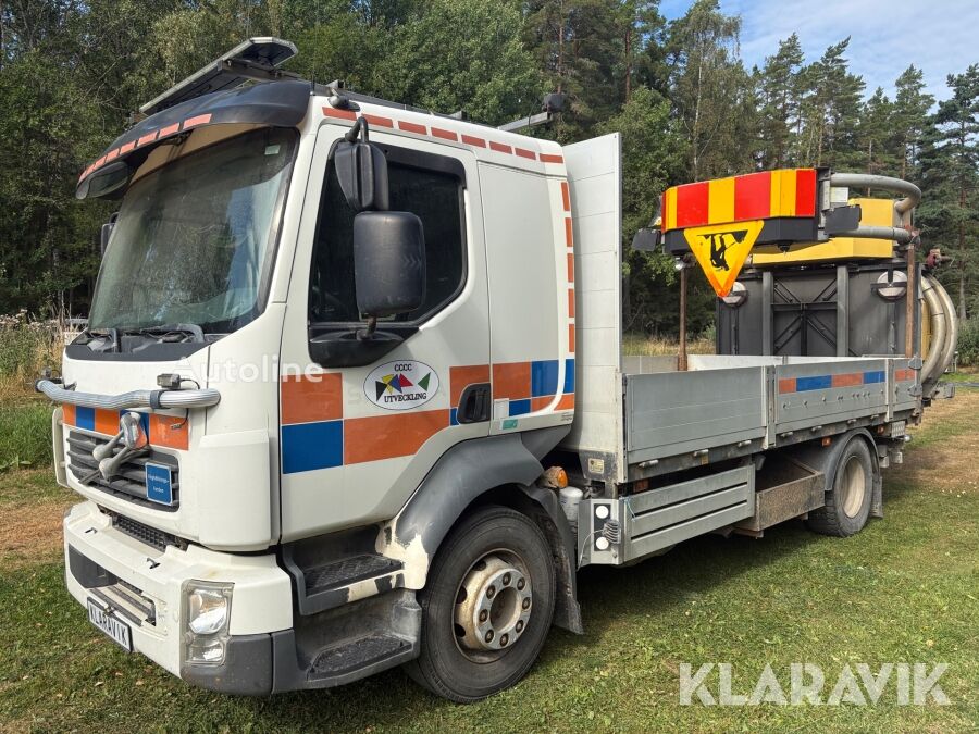 Prodaje se Volvo FL4x2 kamion s ravnom platformom na aukciji