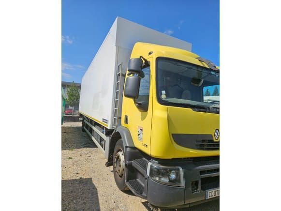 Prodaje se Renault Premium kamion furgon na aukciji